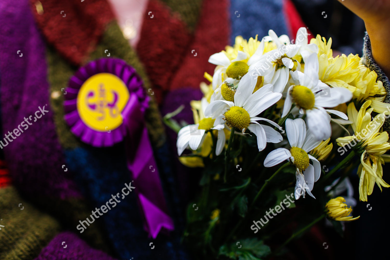 Pro Thatcher Protesters Outside St Pauls Editorial Stock Photo - Stock ...