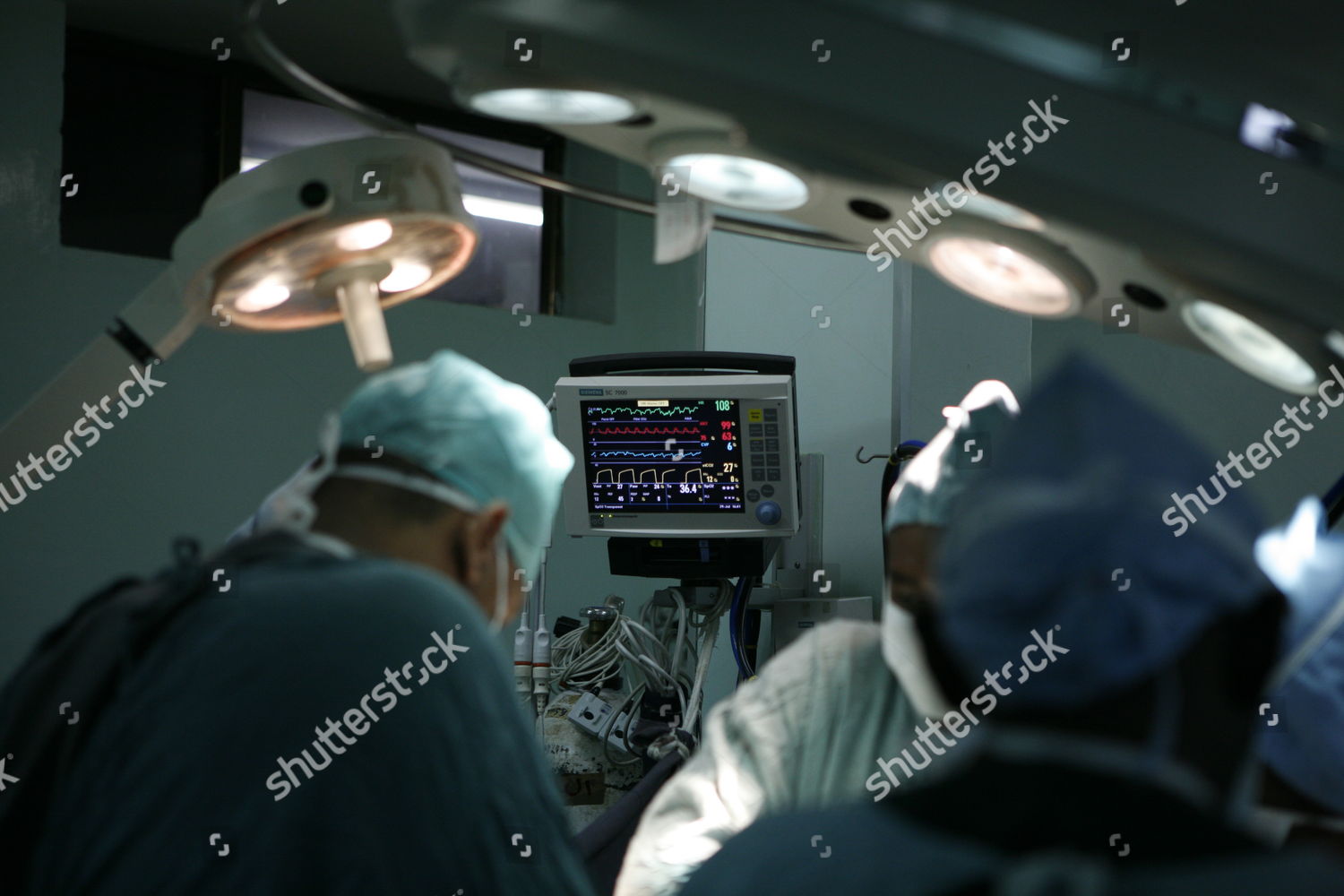 Surgeons Operating Theatre Performing Endoscopic Editorial Stock Photo ...