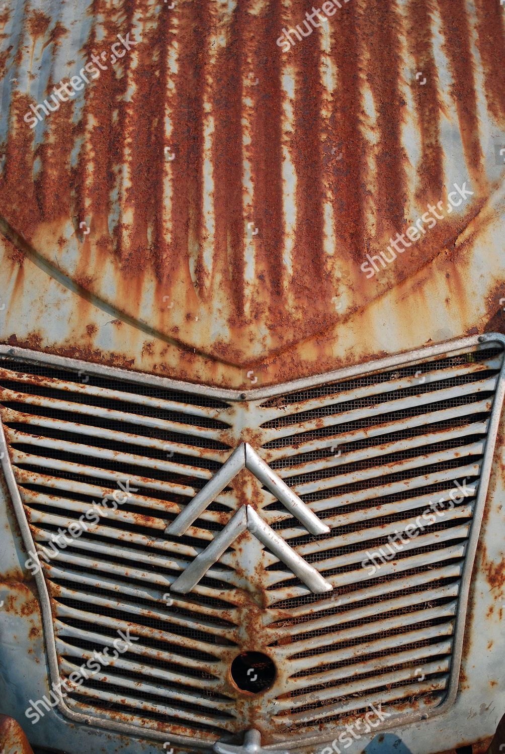 Rusty 1950s Citroen 2cv Grille Chevron Editorial Stock Photo - Stock ...