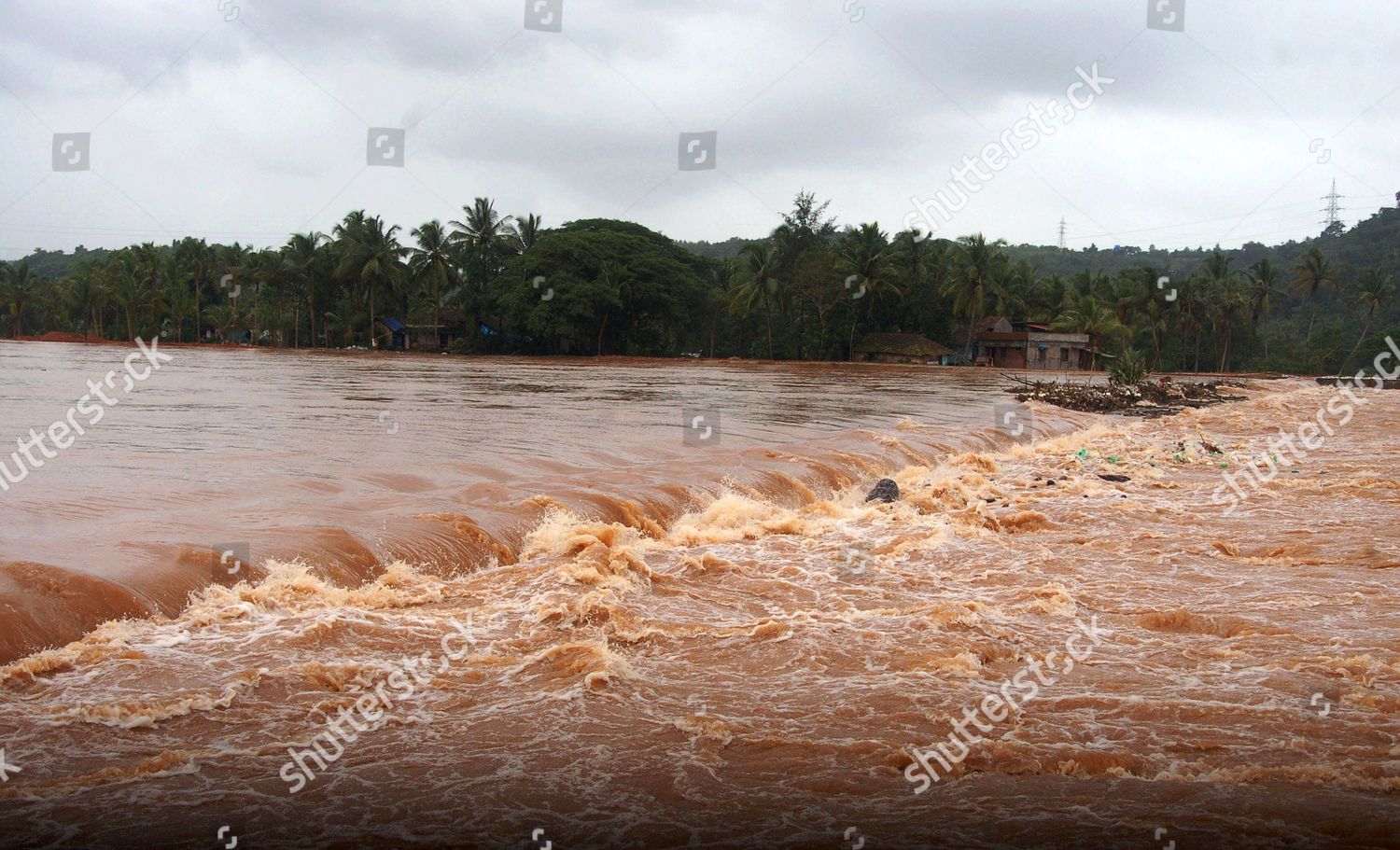 Maravoor Dam Overflows Maravoor Village Near Editorial Stock Photo ...