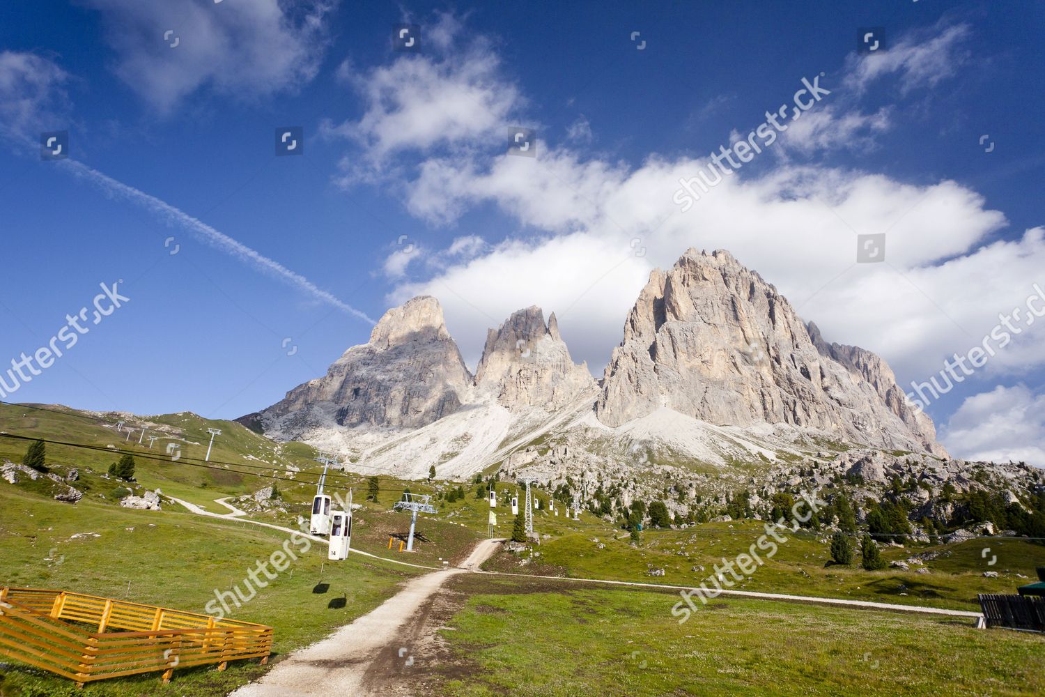 Cable Cars Demetz Hut On Langkofel Editorial Stock Photo - Stock Image ...