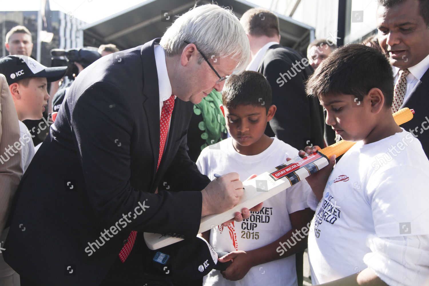 Australian Prime Minister Kevin Rudd Signs Editorial Stock Photo ...