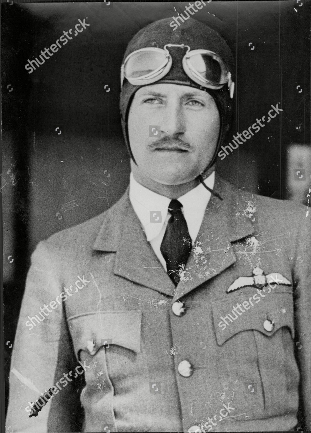 fotos de Flight Lieutenant Richard Waghorn 19041931 Aviator Foto stock ...