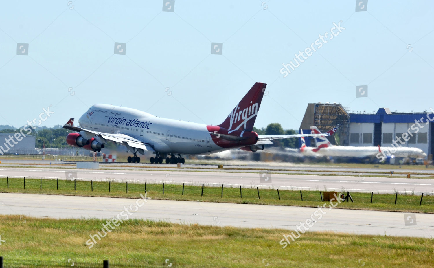 Virgin Atlantic Boeing 747 Taking Off Editorial Stock Photo - Stock ...