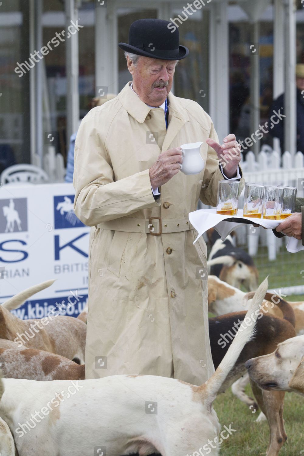 Duke Marlborough Meets Hounds Heythrop Hunt Editorial Stock Photo ...