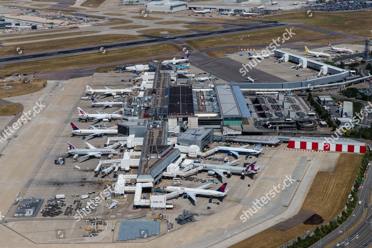 Variety Airliners Terminal 4 London Heathrow Editorial Stock Photo ...