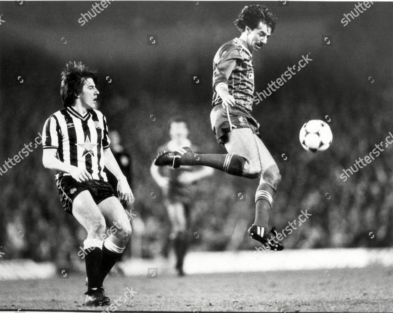 Mark Lawrenson Liverpool Peter Beardsley Newcastle Editorial Stock ...