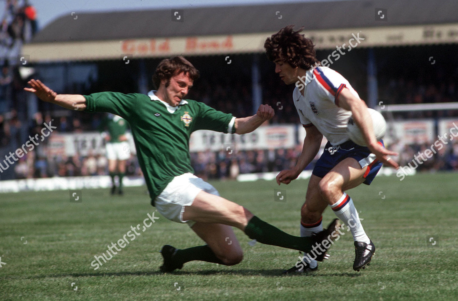 Allan Hunter Northern Ireland Tackles Kevin Editorial Stock Photo ...