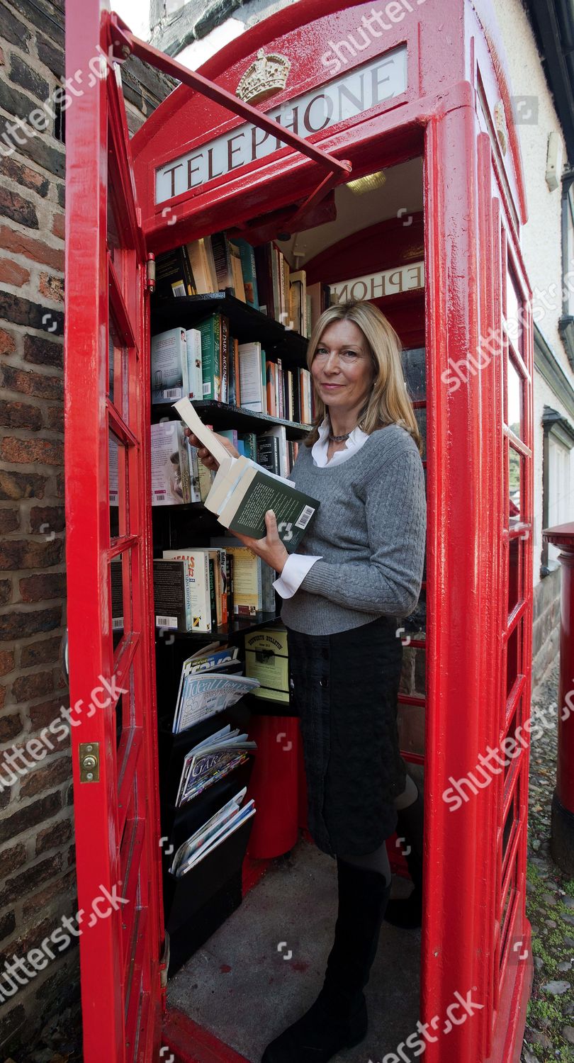 Lesley Hopkinson Converted Telephone Kiosk Library Editorial Stock ...