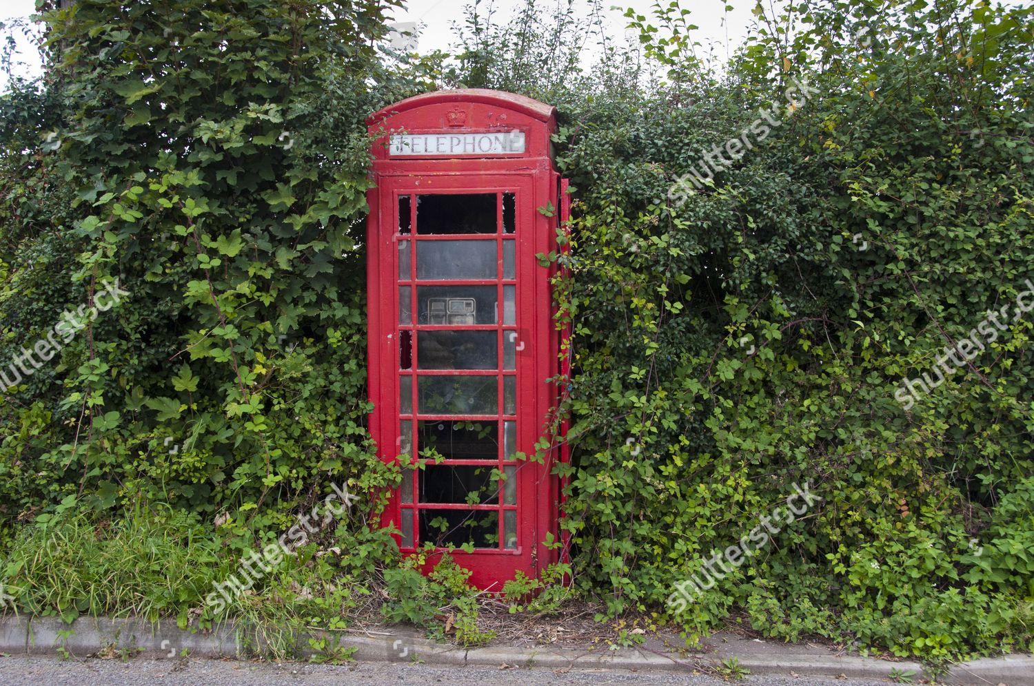 Disused Vandalised Red Telephone Box Rural Editorial Stock Photo ...