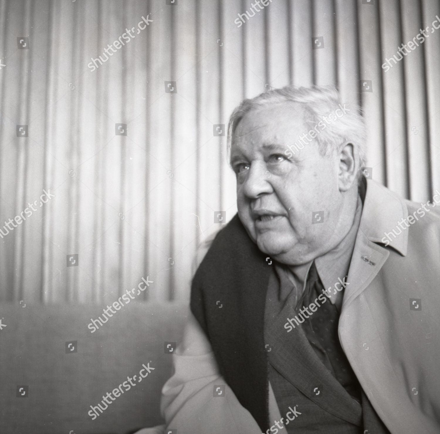 Actor Charles Laughton Arrives Into London Editorial Stock Photo ...