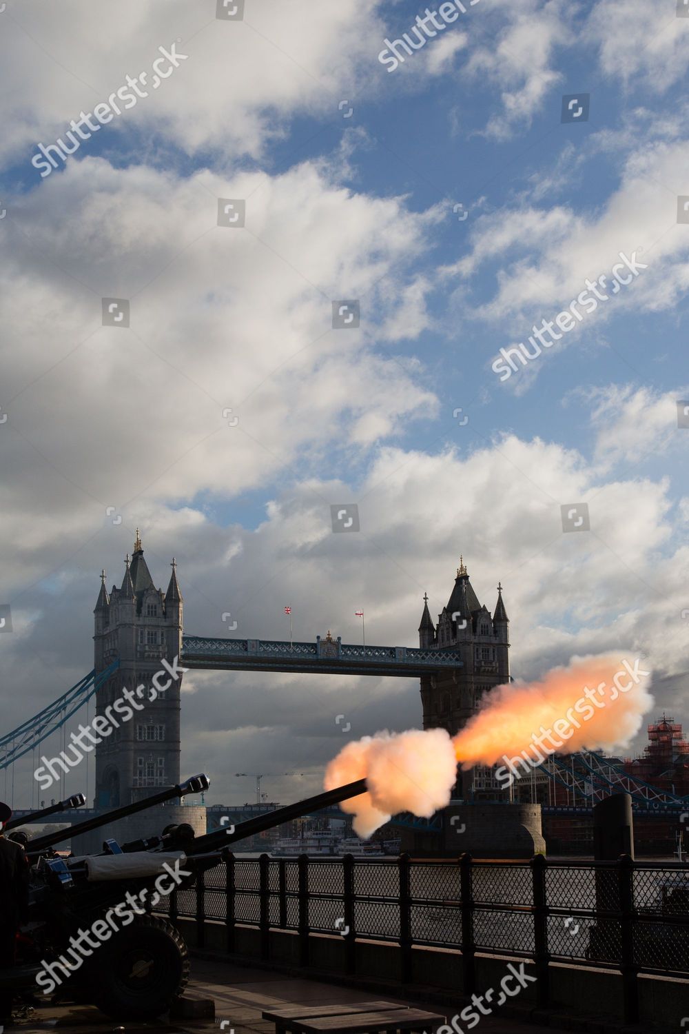Gun Fires Front Tower Bridge Editorial Stock Photo - Stock Image ...