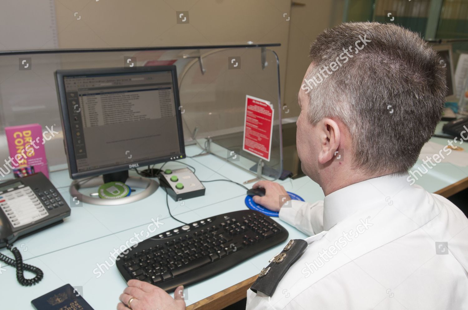 Desk Sergeant On Duty Bishopsgate Police Editorial Stock Photo - Stock ...