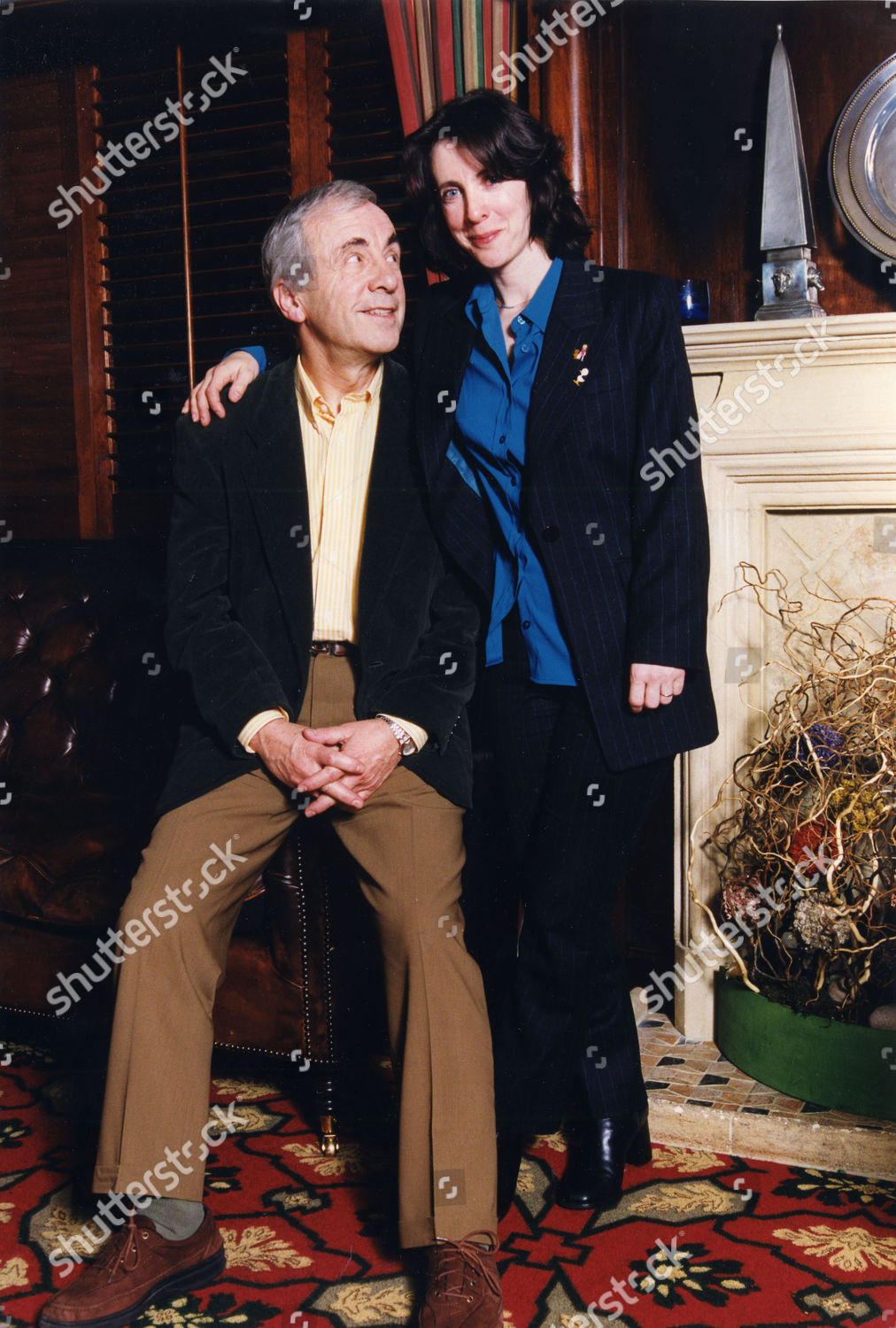 Andrew Sachs Actor His Daughter Kate - Foto de stock de contenido ...