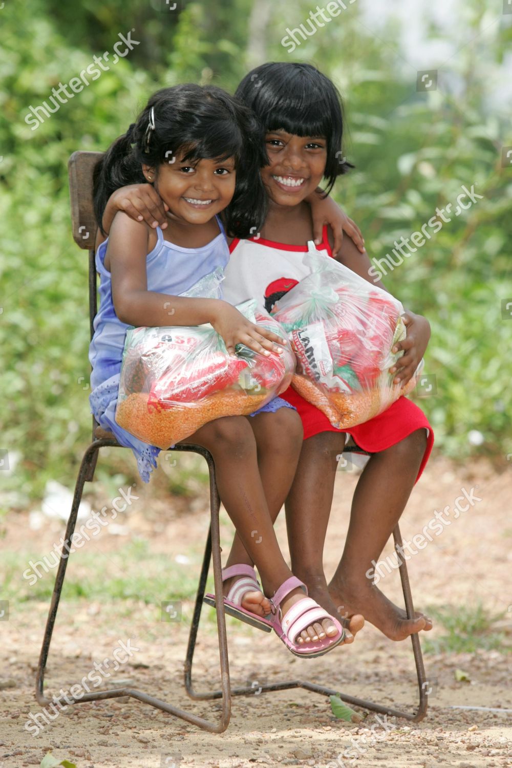 Saduni Prabamali Left Saduni Nilashani Their Editorial Stock Photo ...