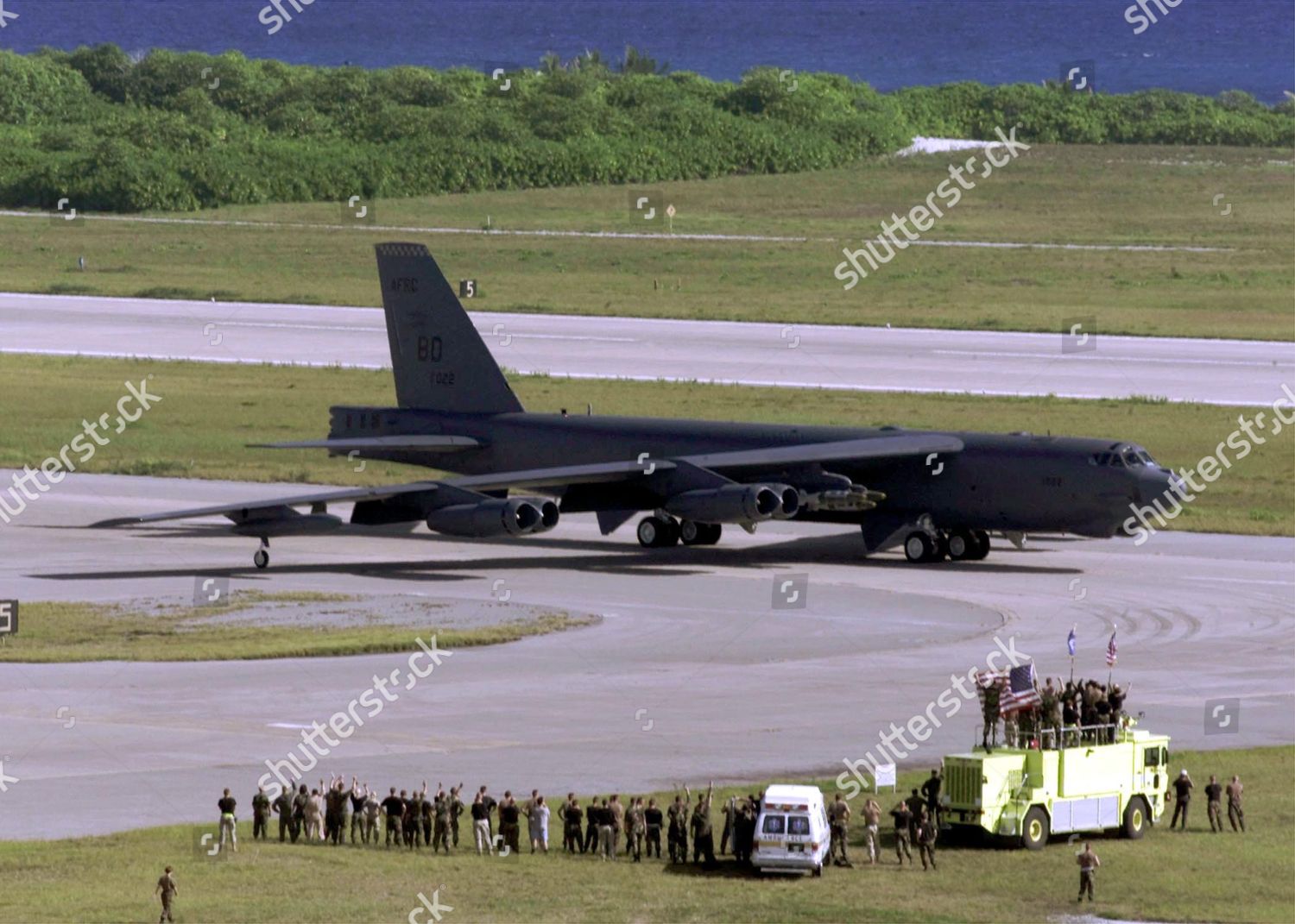 Ground Crew Members Wave B52h Stratofortress Editorial Stock Photo ...