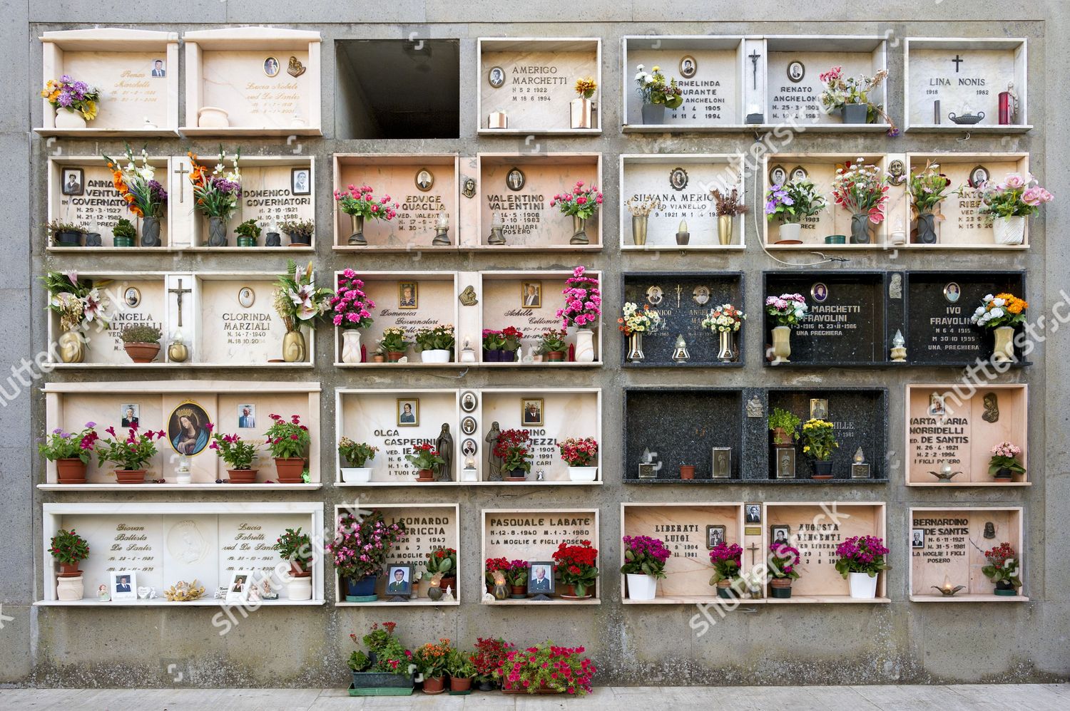 Graves Columbarium Above Ground Burials Grave Editorial Stock Photo ...