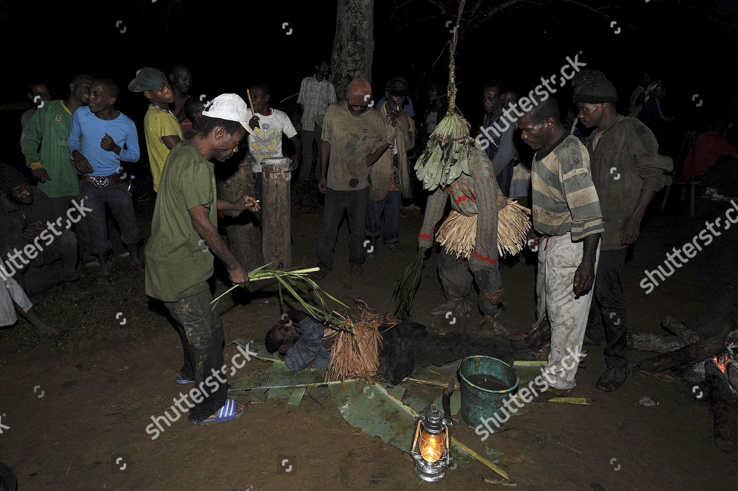 Pygmies Bakola People Performing Healing Ritual Editorial Stock Photo ...
