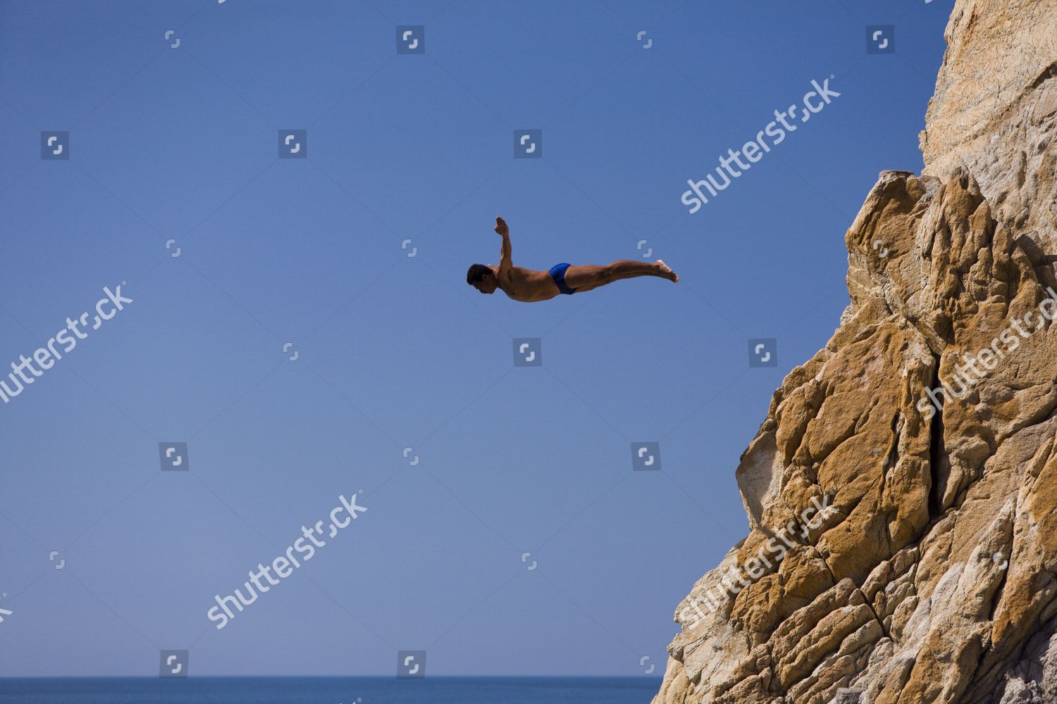 Clavadista Cliff Diver Jumping Off Cliffs Editorial Stock Photo - Stock ...
