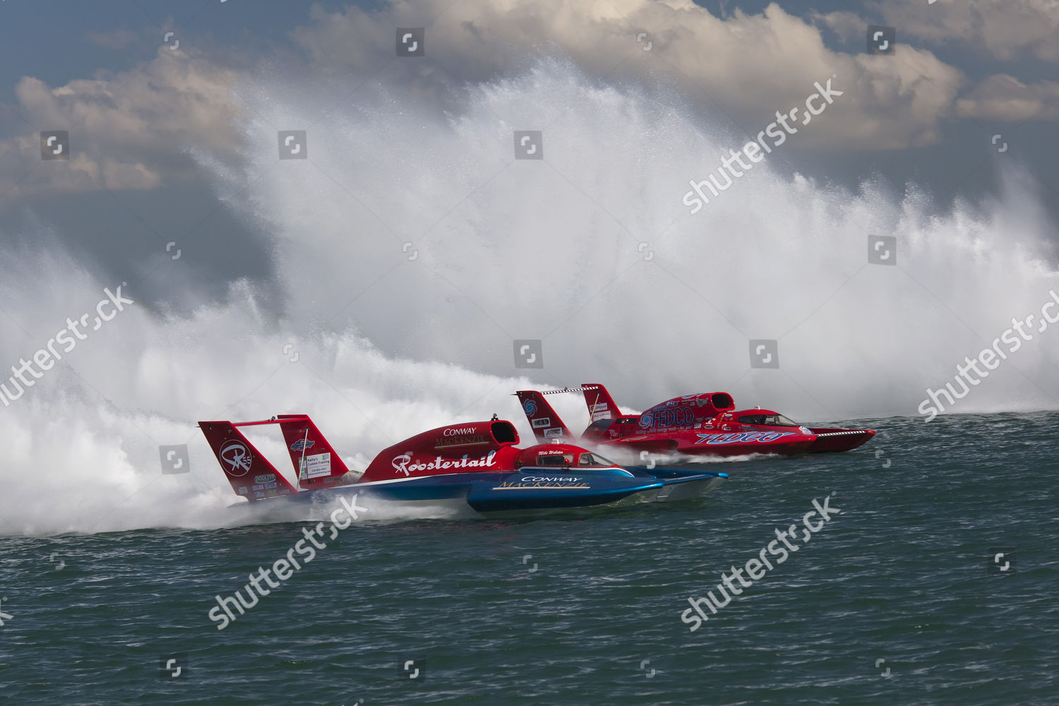 Hydroplanes Racing On Detroit River Gold Editorial Stock Photo - Stock ...