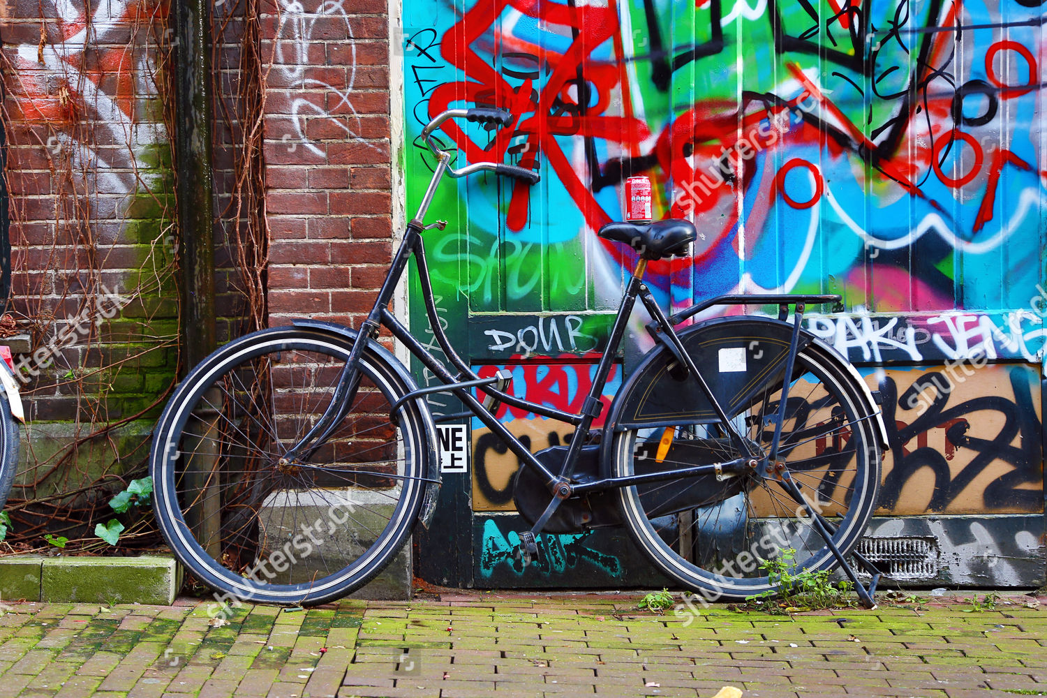 Bicycle Colourful Graffiti Street Scene Amsterdam Editorial Stock Photo ...