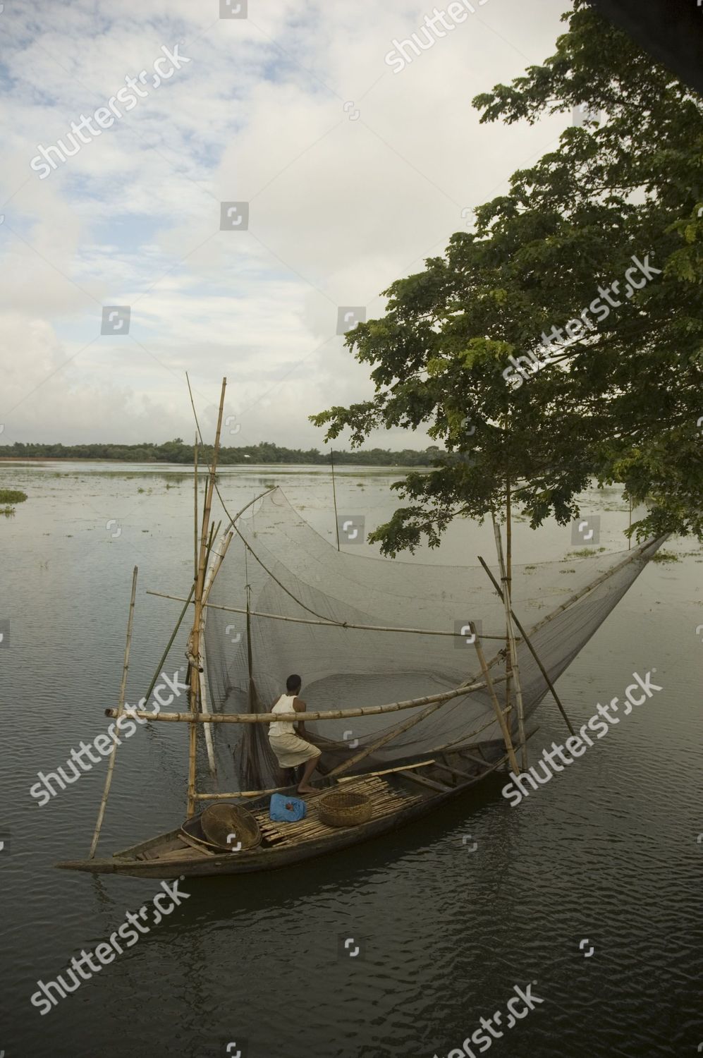 Fisherman Fishing Net River Kapasia Gazipur Editorial Stock Photo ...