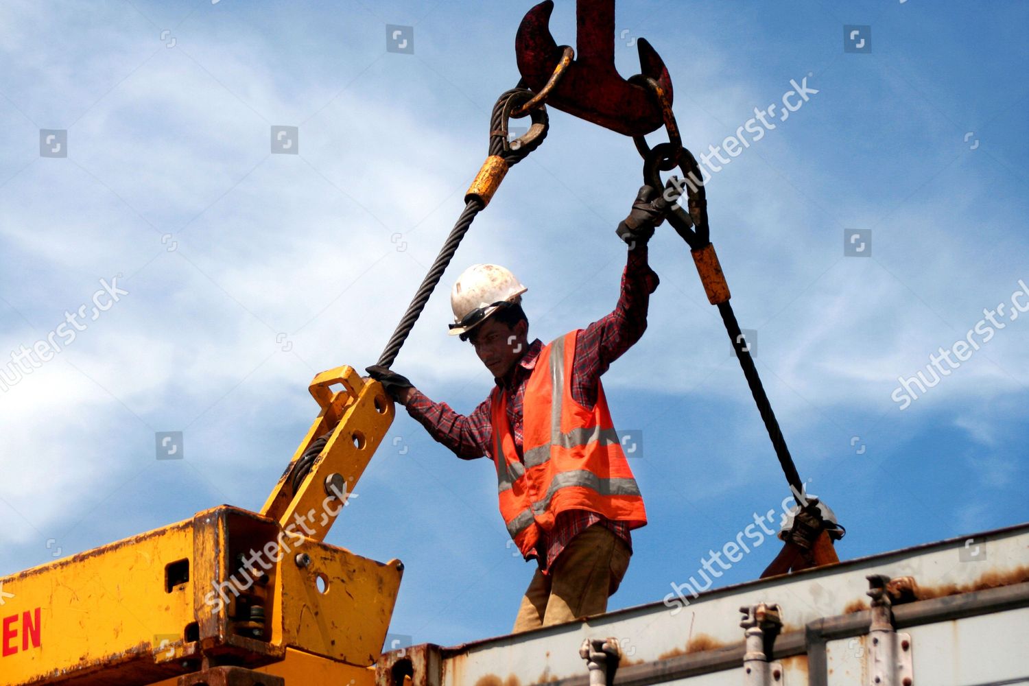 Dockyard Workers Working Chittagong Sea Port Editorial Stock Photo ...