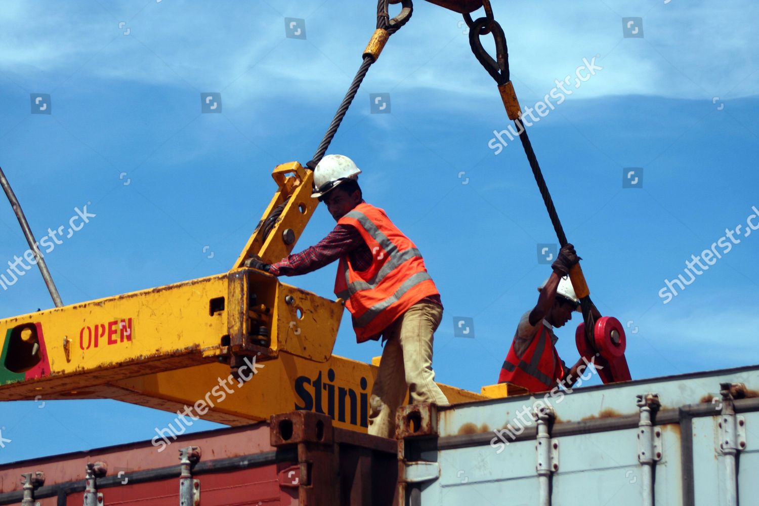 Dockyard Workers Working Chittagong Sea Port Editorial Stock Photo ...