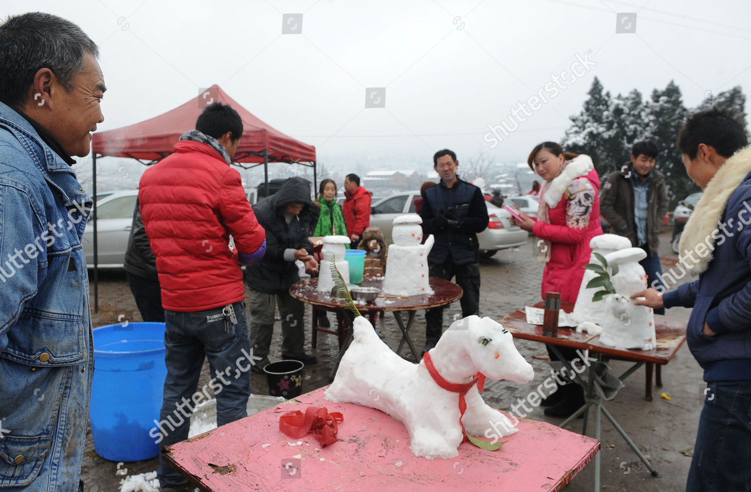 People Building Snowmen Sell Editorial Stock Photo - Stock Image ...