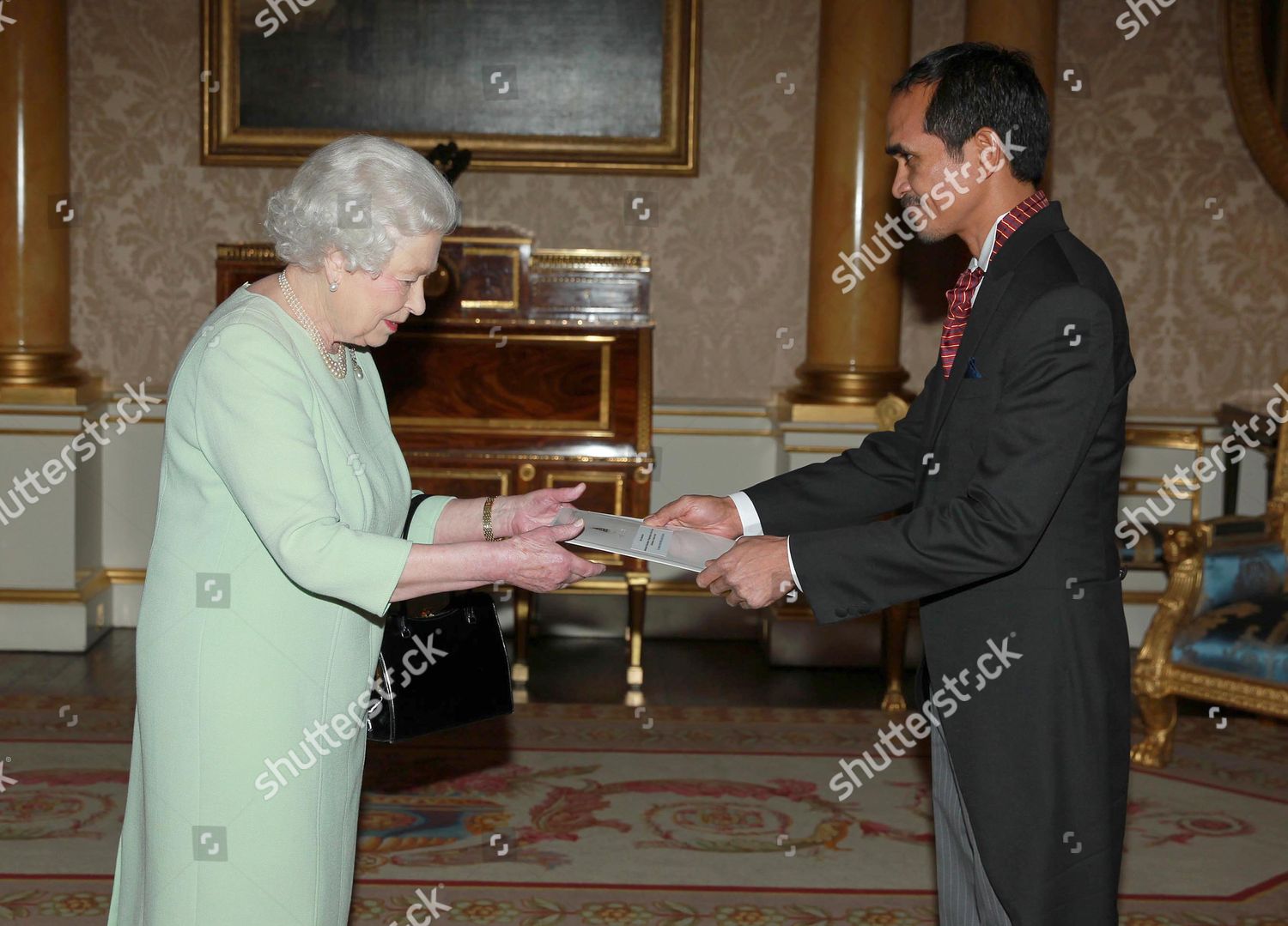 Queen Elizabeth Ii Joaquim Da Fonseca Editorial Stock Photo - Stock ...