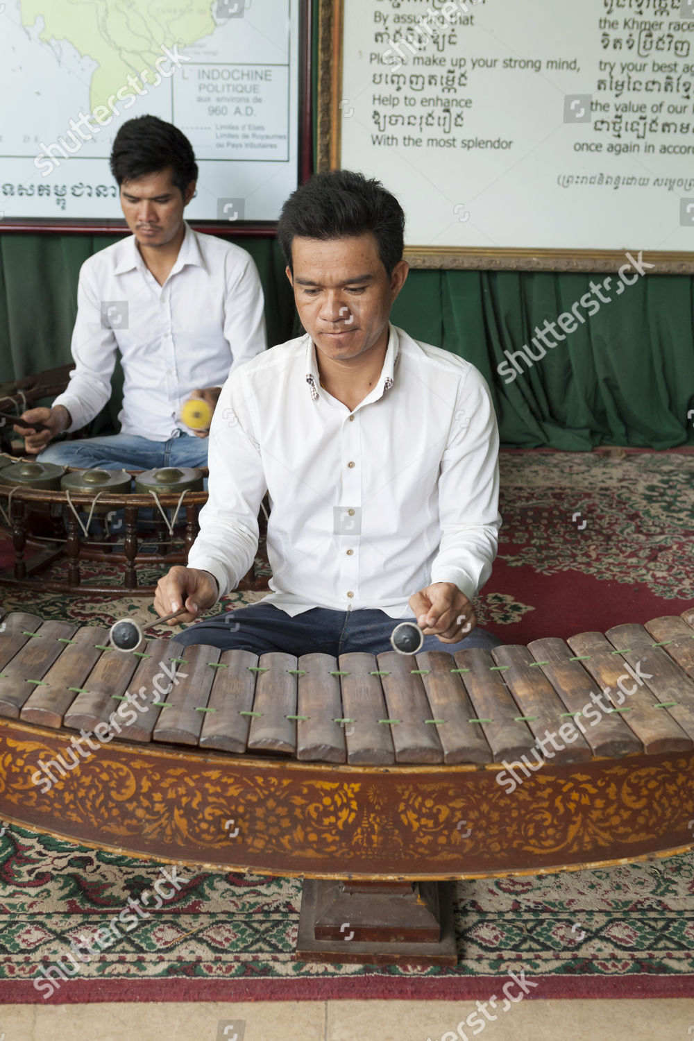 Man Playing Roneat Ek Cambodian Xylophone Editorial Stock Photo - Stock ...