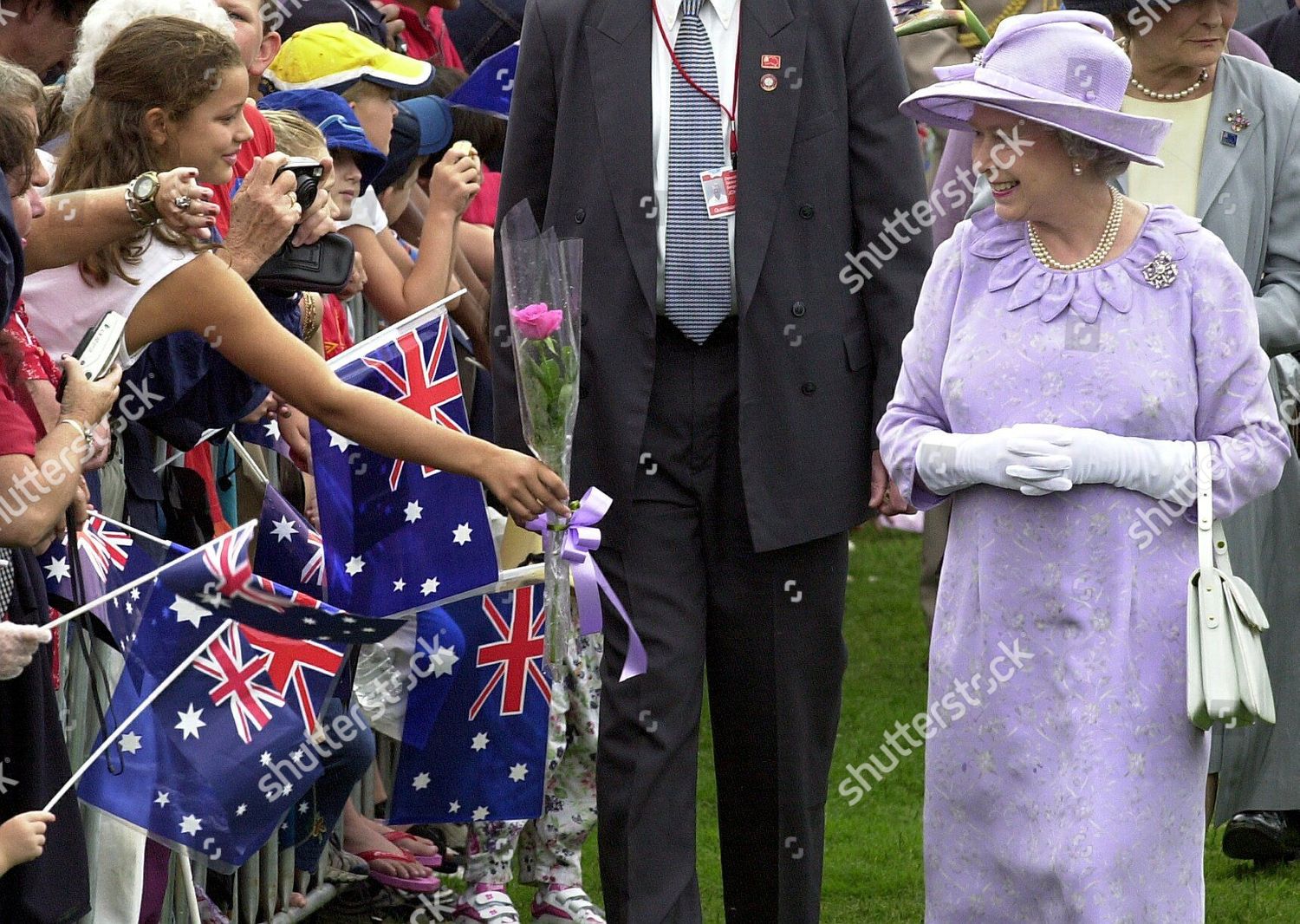 Queen Elizabeth Ii Meets People Crowd Editorial Stock Photo - Stock ...