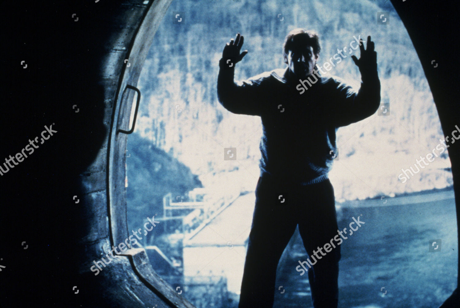Film Stills Fugitive 1993 Harrison Ford Editorial Stock Photo - Stock ...