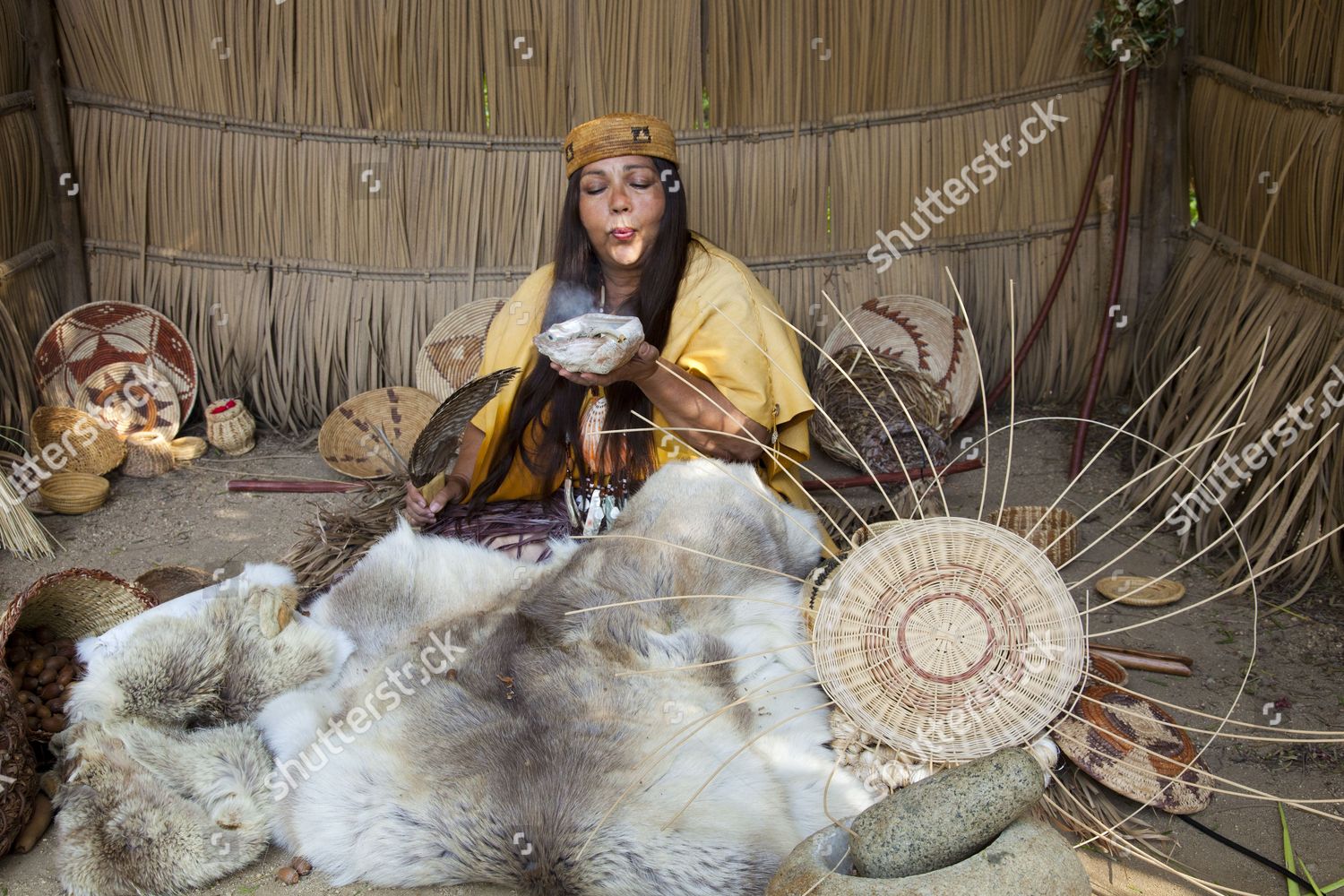 California Native Woman Acjachemen Nation San Editorial Stock Photo ...