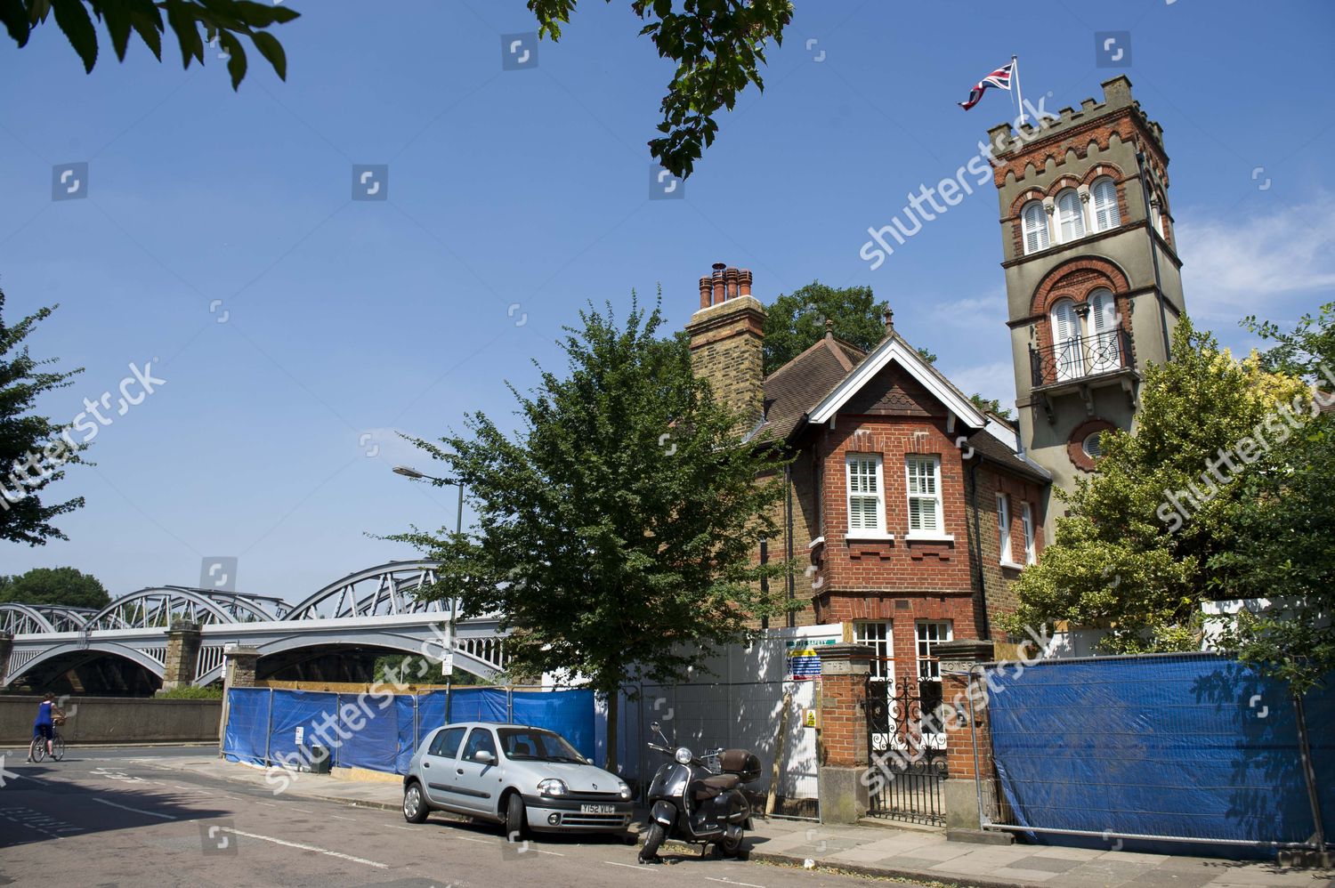 Exterior View Home Tv Presenter Holly Editorial Stock Photo - Stock ...