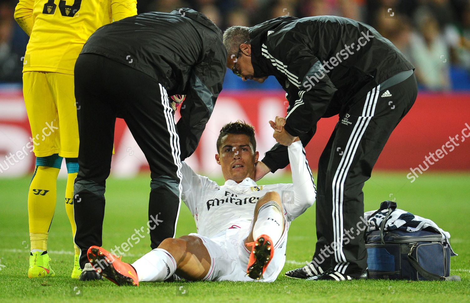 Cristiano Ronaldo Real Madrid Receives Treatment Editorial Stock Photo ...