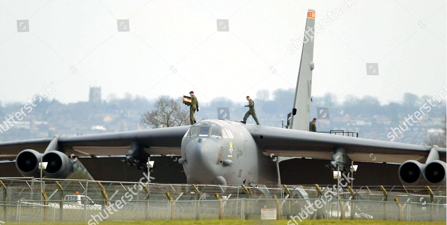 Usaaf Ground Crew Working On B52 Editorial Stock Photo - Stock Image ...