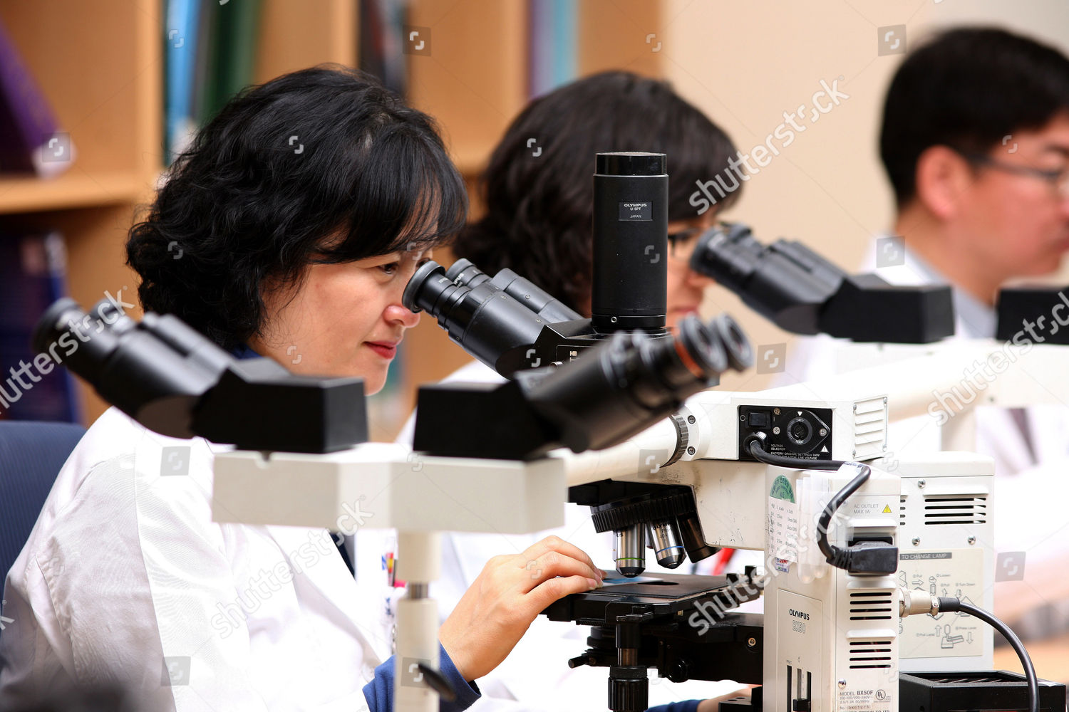 Microbiologist Using Microscope Analyse Slide Sample Editorial Stock ...