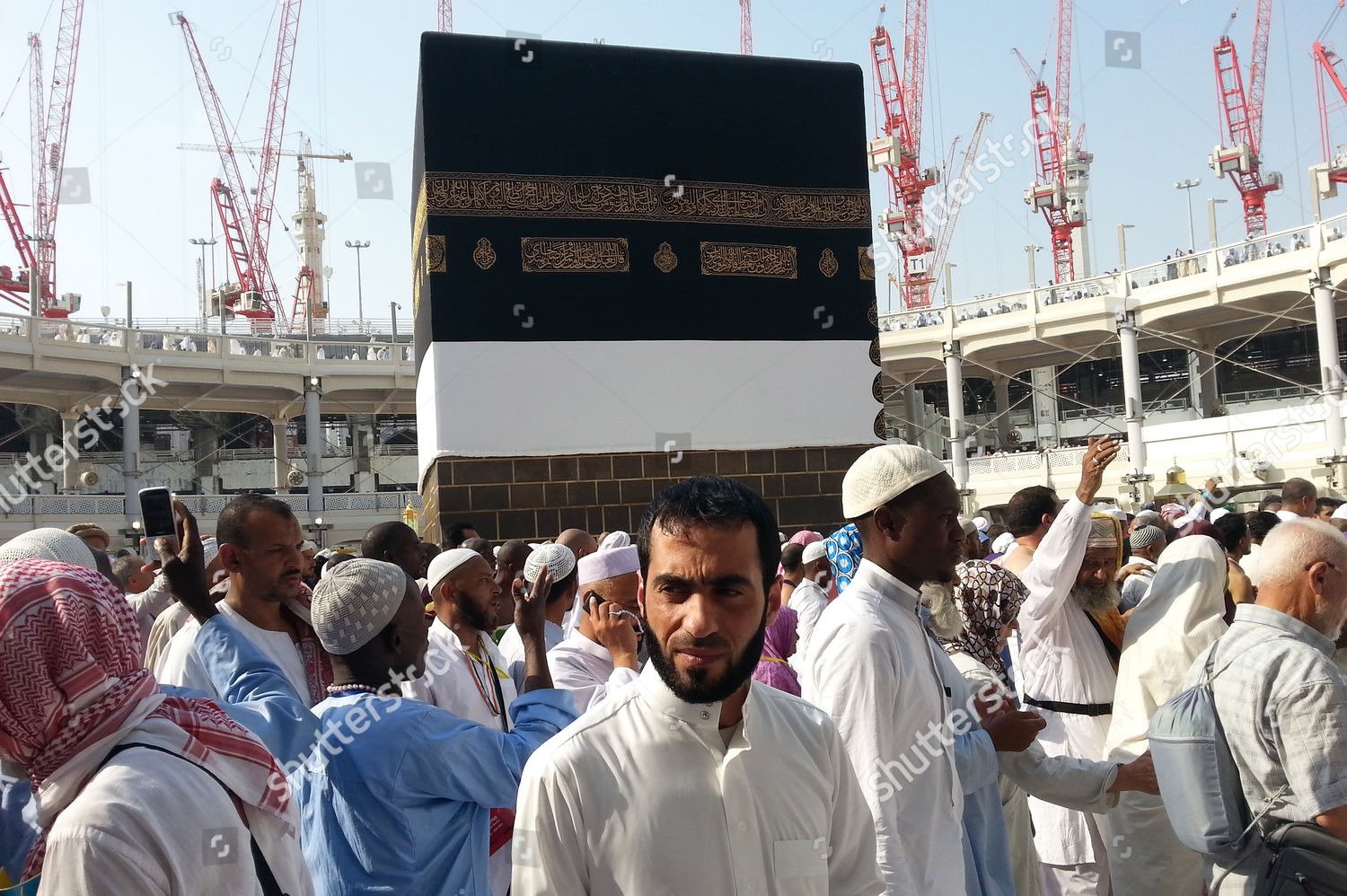 Muslim Pilgrims Circumambulating Holly Kaaba Editorial Stock Photo ...