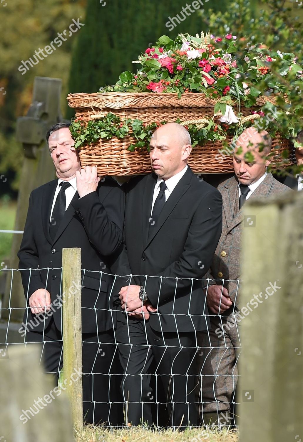 Wicker Coffin Deborah Cavendish Duchess Devonshire Editorial Stock ...