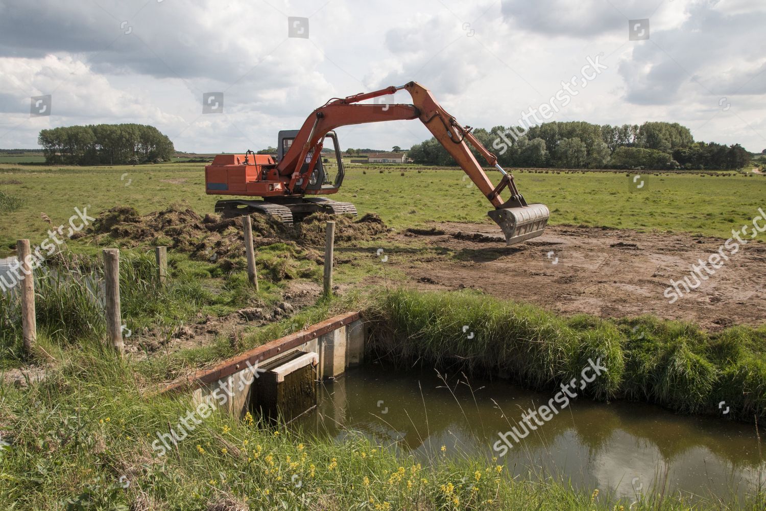 Using Digger Maintenance Work On Sluice Editorial Stock Photo - Stock ...