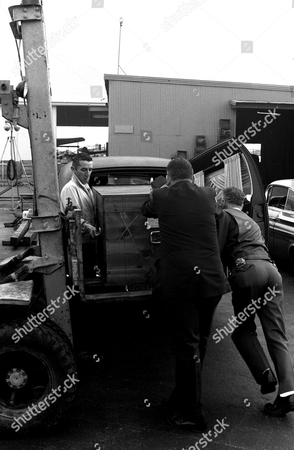 Casket Errol Flynn Leaving Los Angeles Editorial Stock Photo - Stock ...