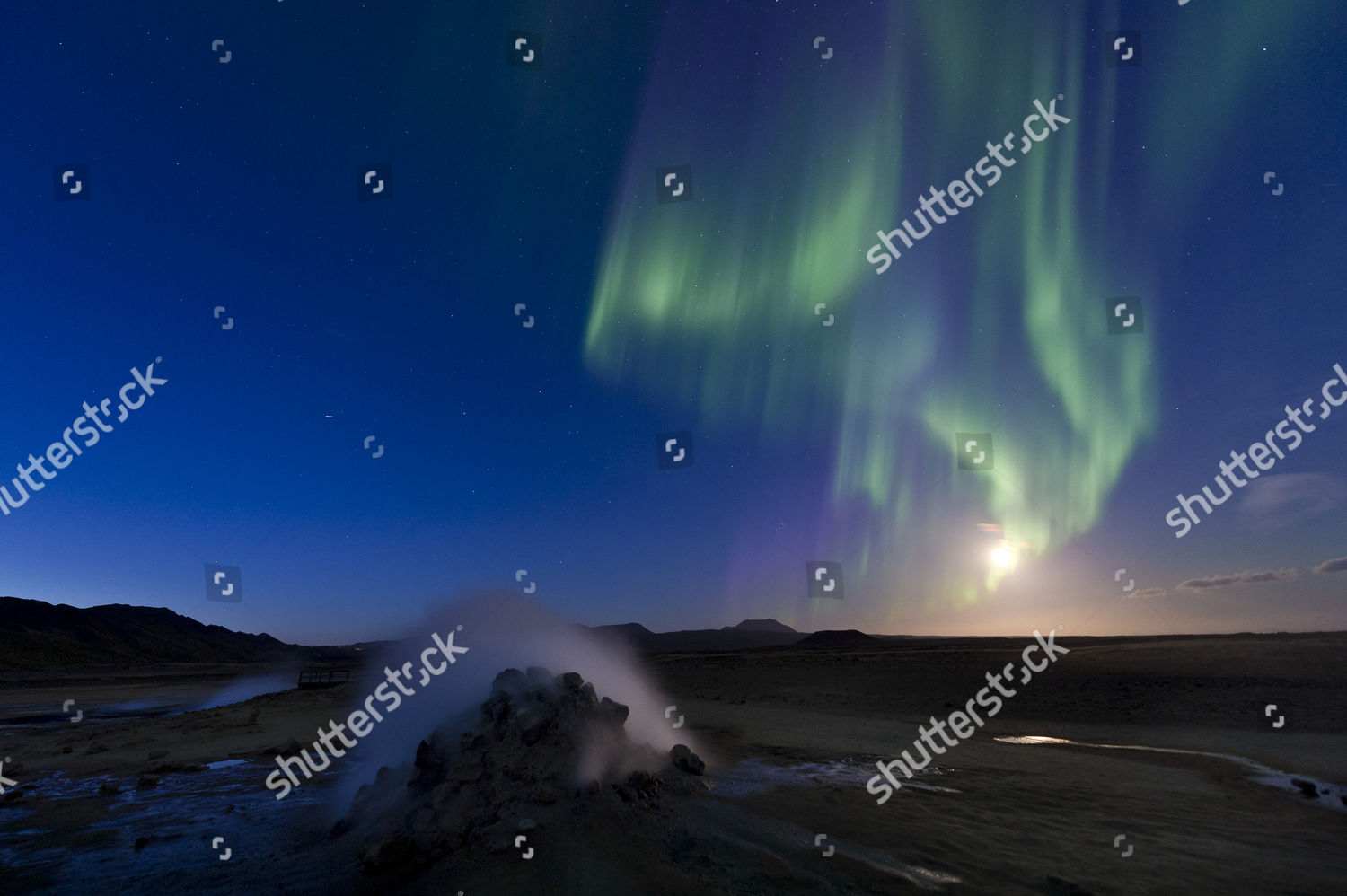 Northern Lights Full Moon Solfatara Fumaroles Editorial Stock Photo ...