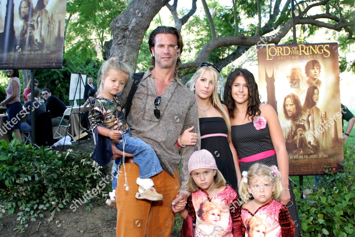 Lorenzo Lamas Daughters Isabella Alexandra Victoria Editorial Stock ...