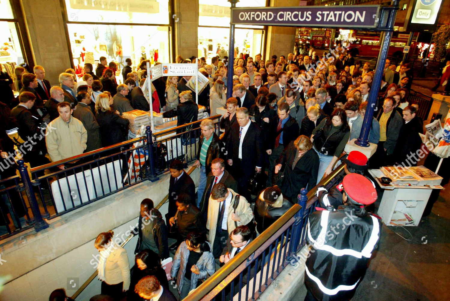 Overcrowding Oxford Circus Tube Station London Editorial Stock Photo ...