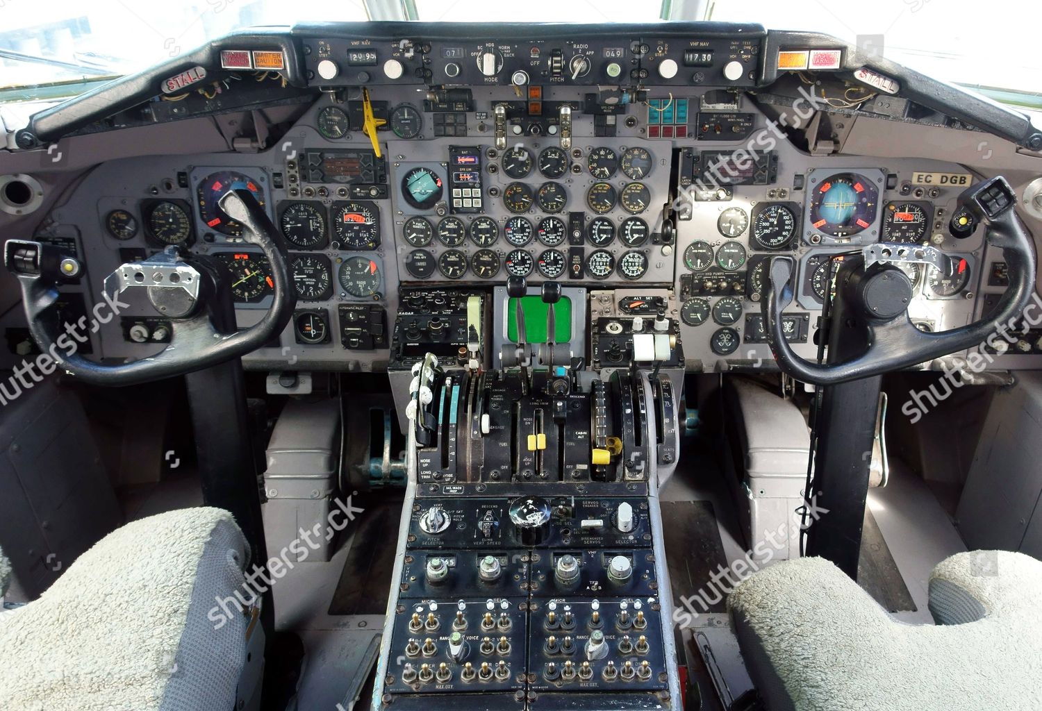 Inside Cockpit Mcdonnell Douglas Dc9 Airliner Editorial Stock Photo ...