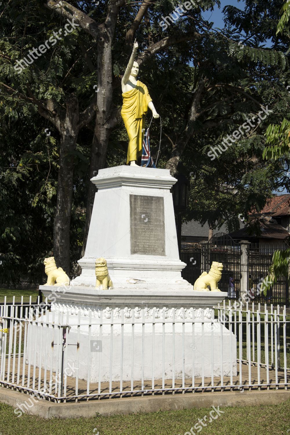 Monument Hikkaduwe Sri Sumangala Thero Sri Editorial Stock Photo ...