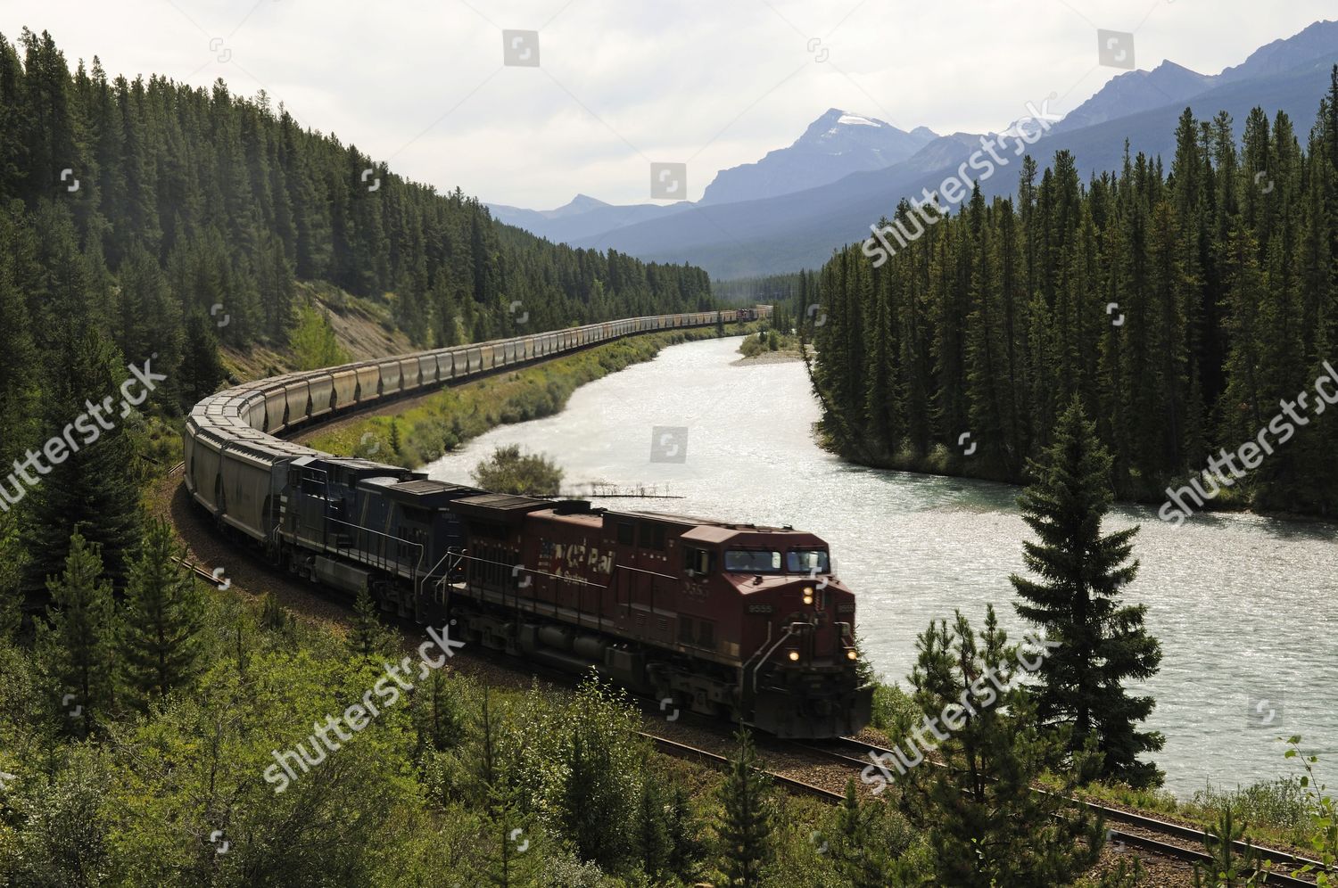 Trans Canada Railroad Banff National Park Editorial Stock Photo - Stock ...