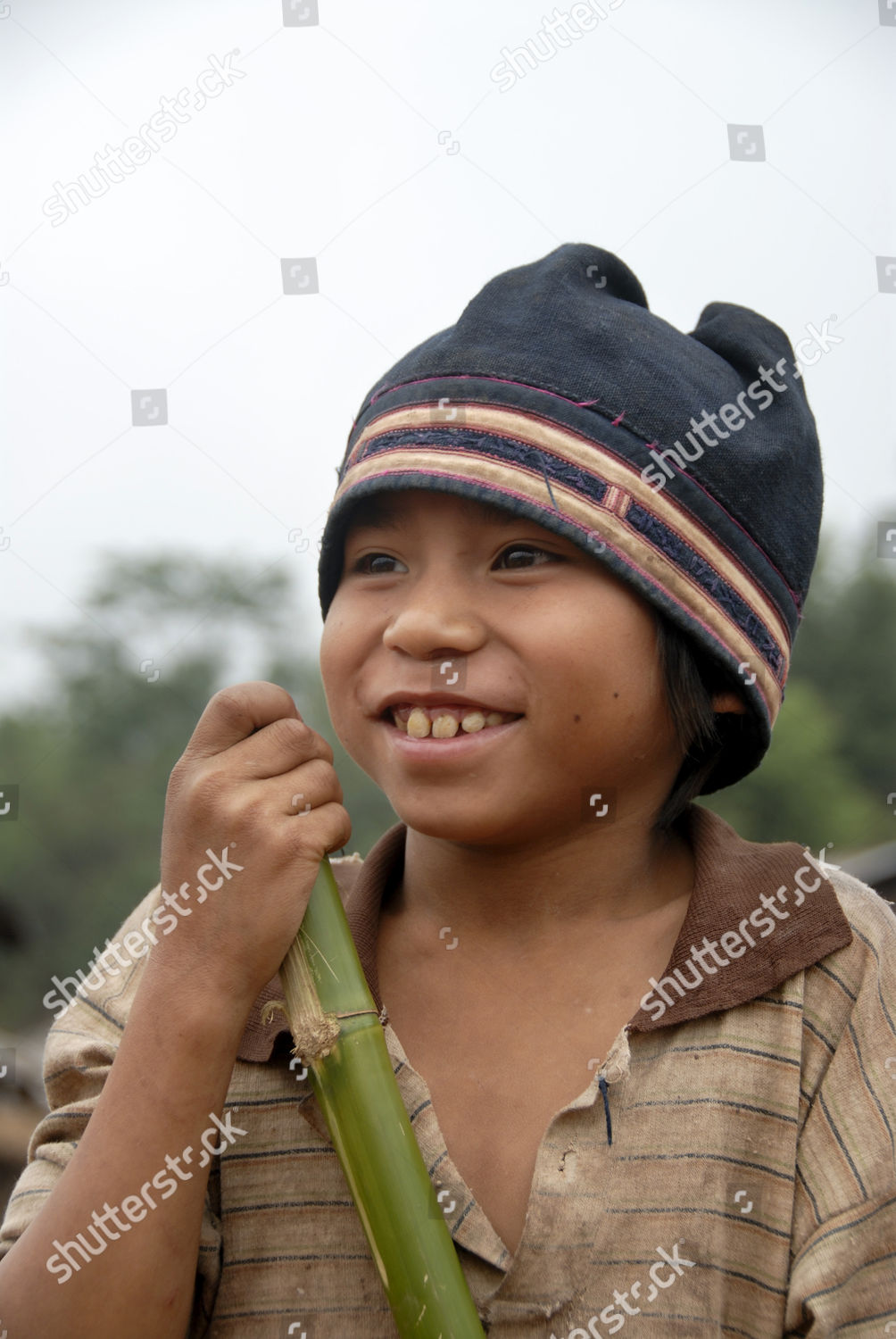 Poverty Confidence Portrait Ethnology Yao Boy Editorial Stock Photo ...