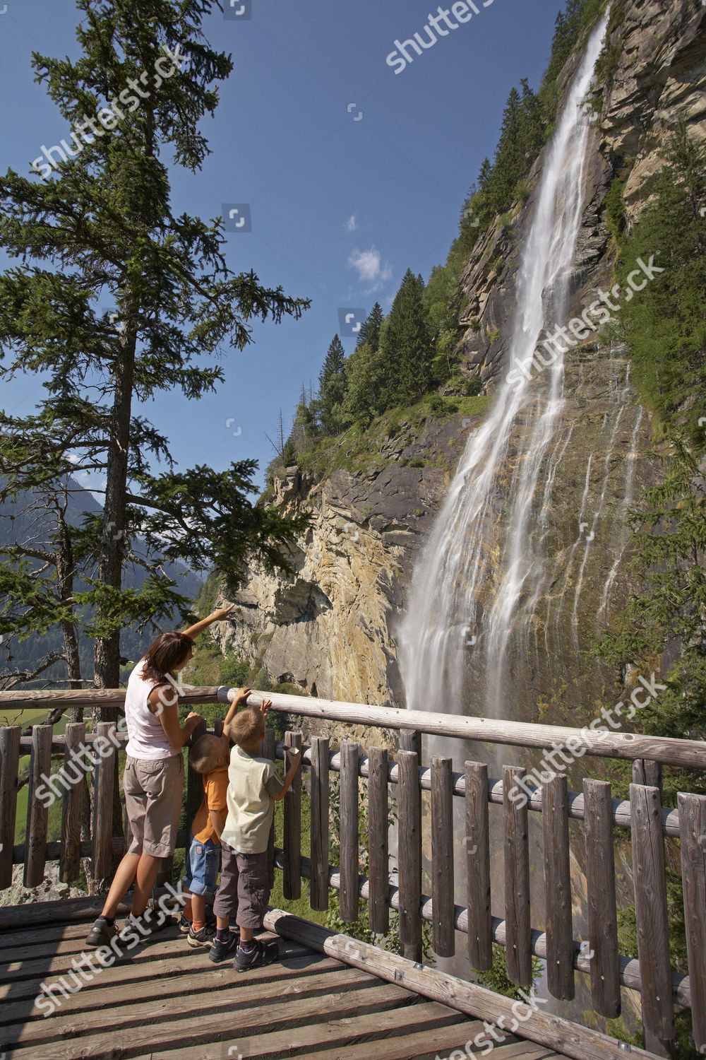 Model Released Fallbachfall Waterfalls Viewing Platform Editorial Stock ...